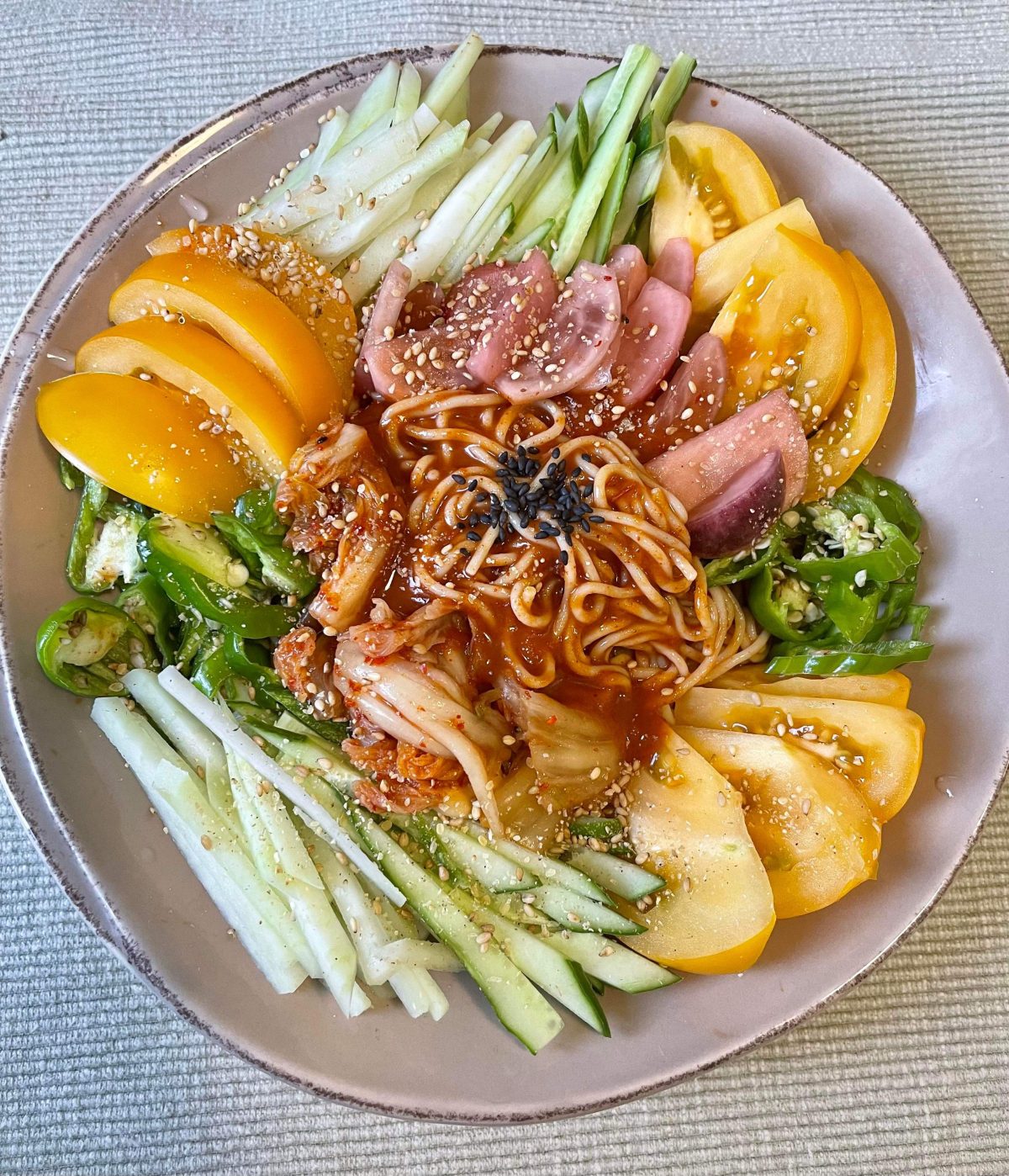 Strawberry Gochujang Bibim Guksu (Summer cold noodle) – Island Eko Pantry